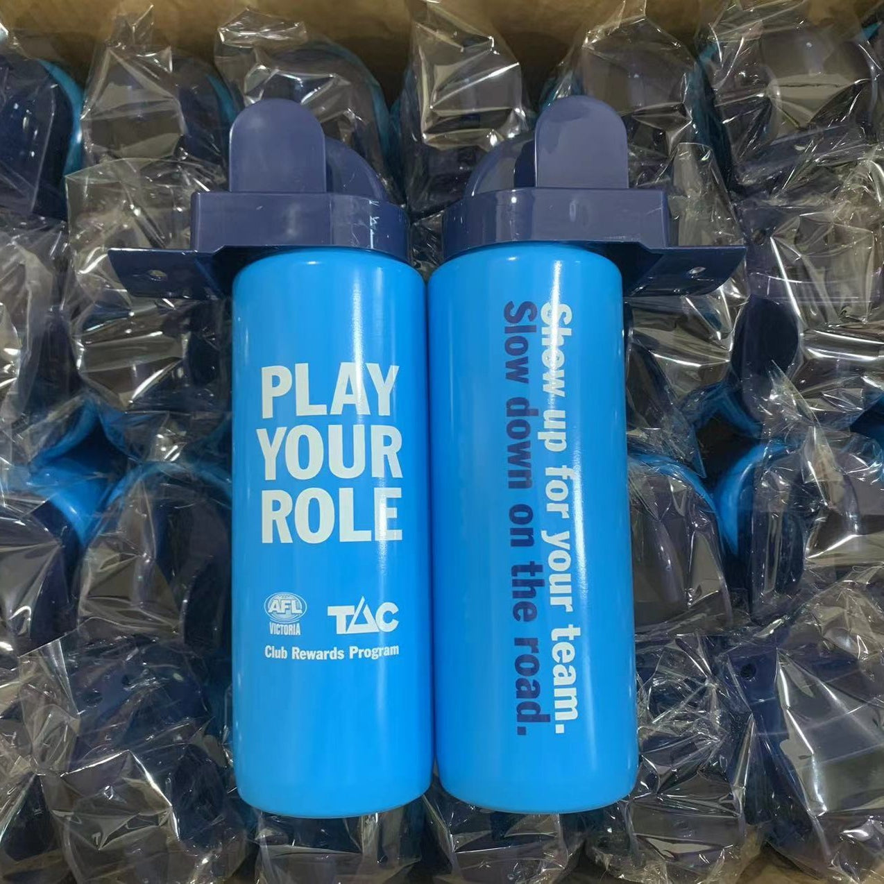 Chin Rest Sports Drinking Water Bottle 1L | Custom Branded Promotional ...